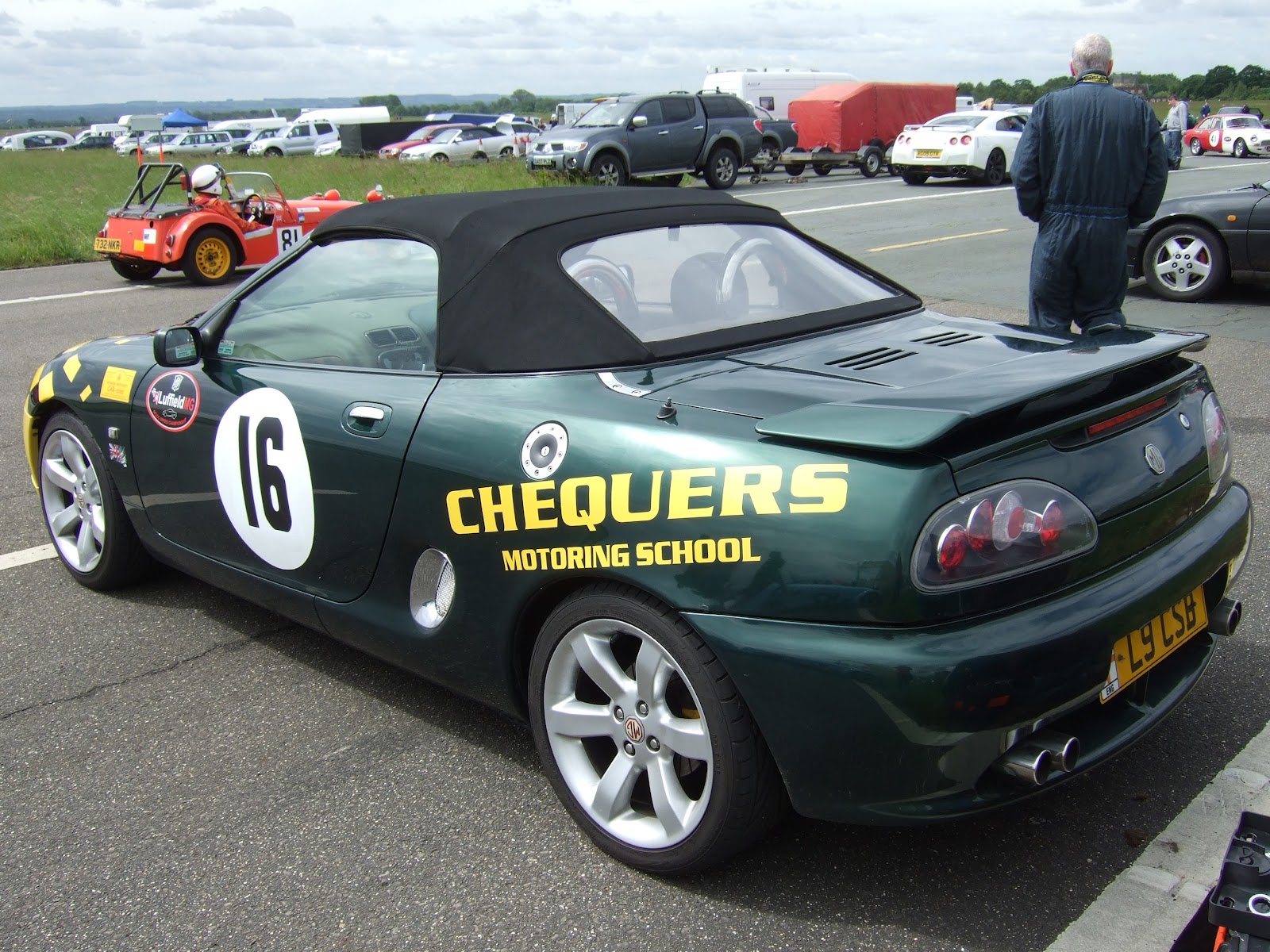 Jeff Sellick's MGF in the 2012 MGCC Speed Championship